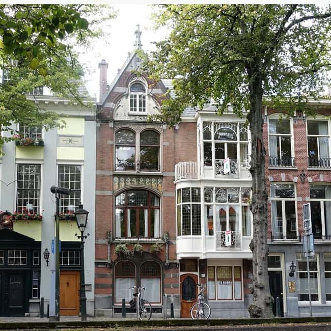 La Haye: "Art Nouveau" guided tour - An Introduction to La Haye’s Art Nouveau Heritage