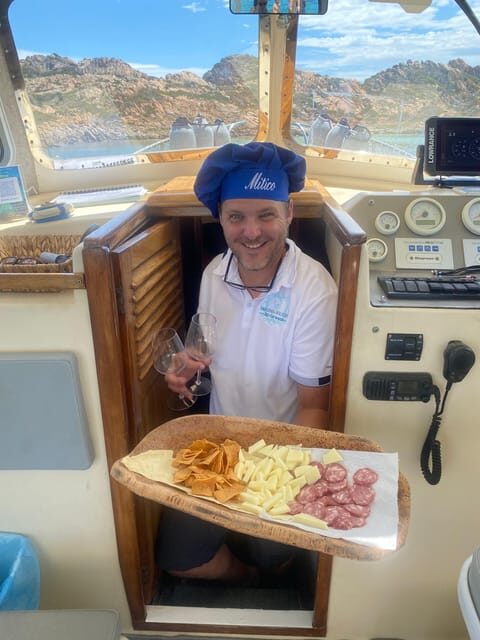 La Maddalena Archipelago: Boat tour on board "Mitica" - Key Points
