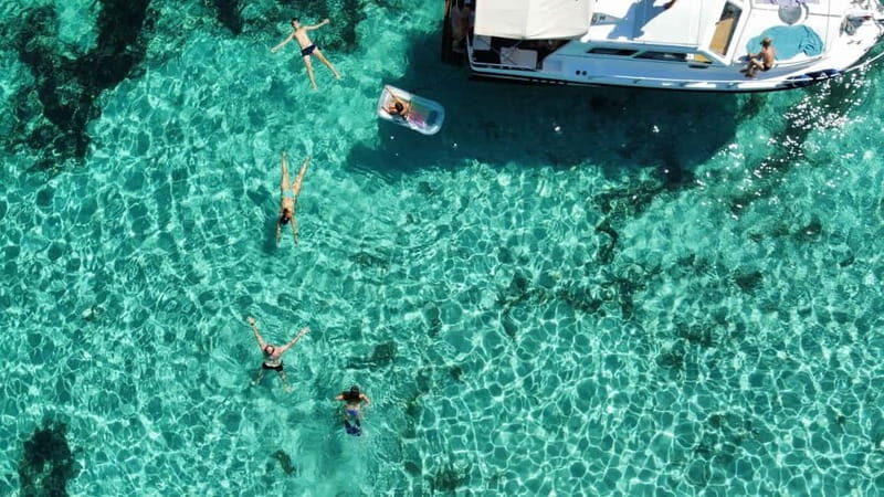 LA MADDALENA ARCHIPELAGO: EXCURSION ON BOARD MAUI - In The Sum Up