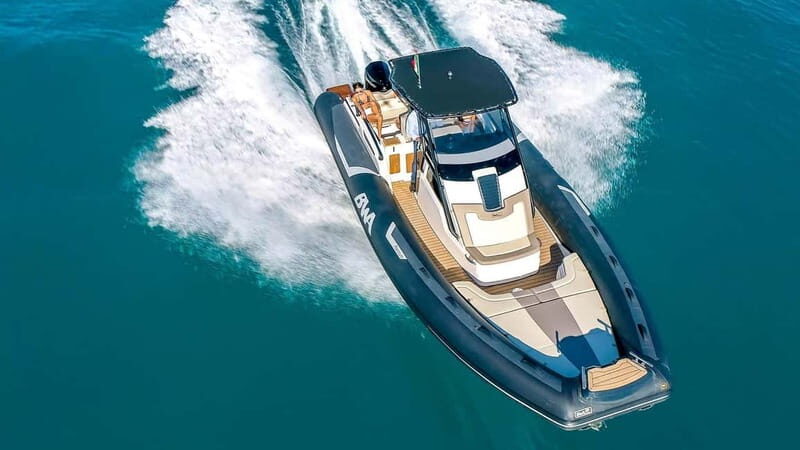 La Maddalena: island tour with aperitif and brunch on board - Introducing the Experience