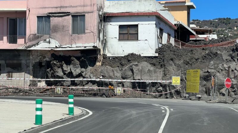 La Palma Tour: Santa Cruz, Cumbrecita and Volcanic Landscape - Witnessing Recent Volcanic Activity: The Blackened Landscape