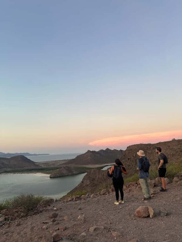 La Paz: Balandra Bay Sunset Hike with Guide & Snacks - Key Points