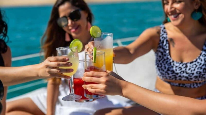 La Paz: Day Cruise & Snorkelling (w/sea lions) Food & Drinks - The Private Yacht & Customizable Experience