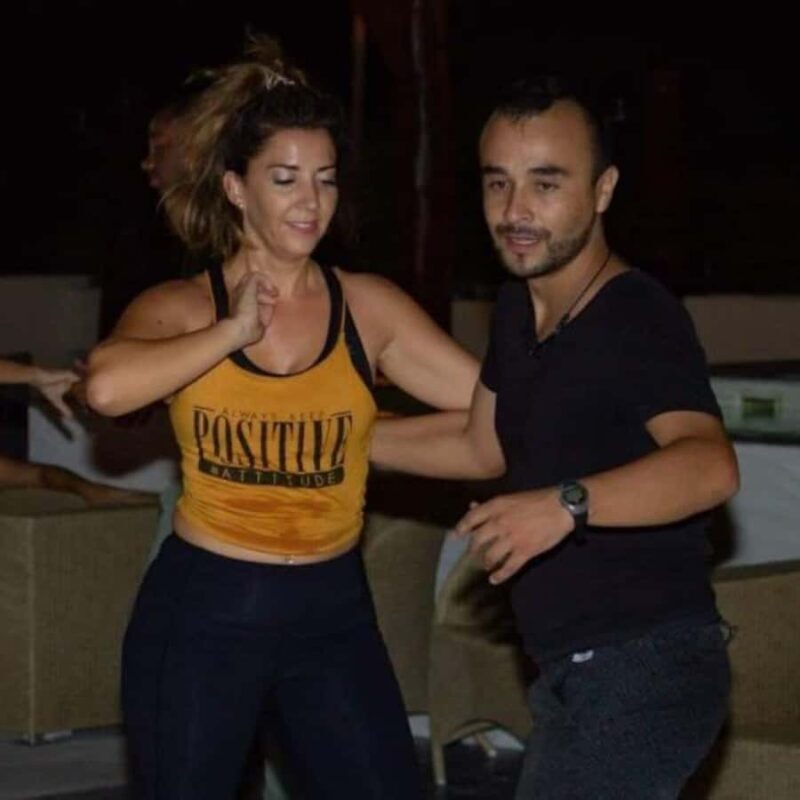 La Paz: Private Salsa or Bachata Dance Lesson - Real Experiences from Other Travelers