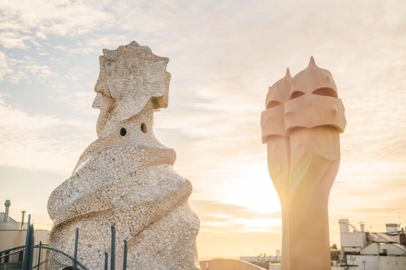 La Pedrera Premium: Exclusive Tour with Cava & Stunning View - The Sum Up