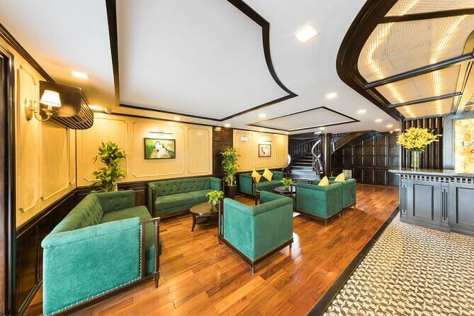 La Regina Overnight Cruise - Queen of The Bay - 2 Days 1 Night - Value and Practical Considerations