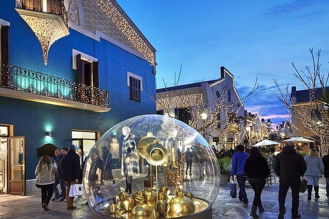 La Roca Village Tour - A Deep Dive into the La Roca Village Experience