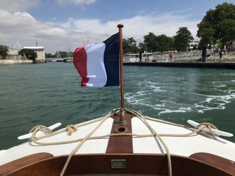La Rochelle: 1-Hour Boat Tour of the Bay - Analyzing the Value