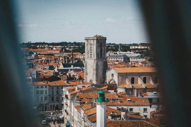La Rochelle: Old Town and Vieux-Port Guided Walking Tour - An In-Depth Look at What You’ll Experience