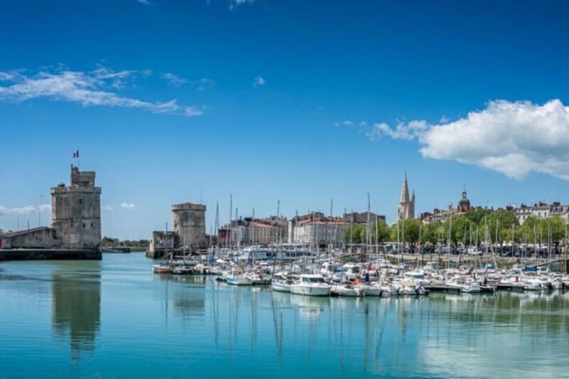 La Rochelle: Private custom tour with a local guide - Key Points