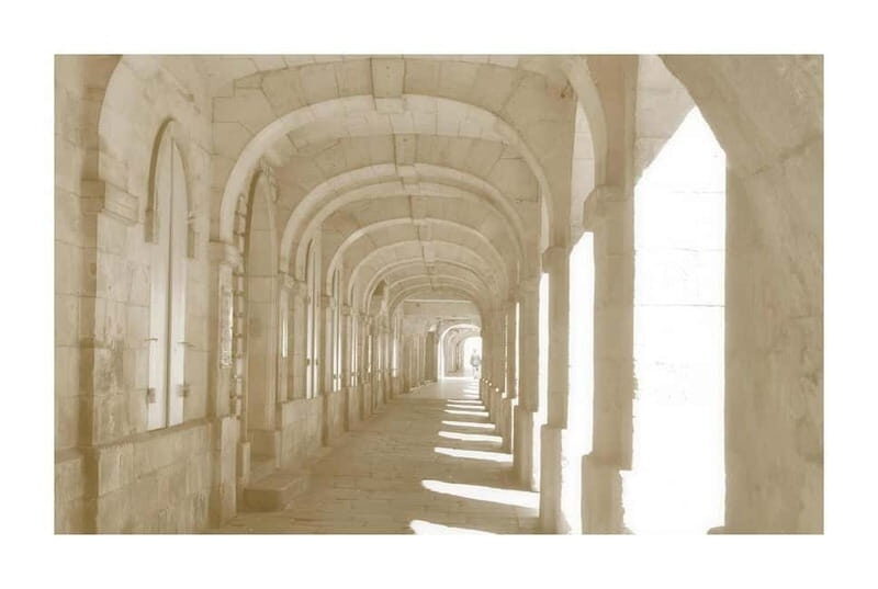 La Rochelle: urban walking tour with commentary by a local guide - Key Points