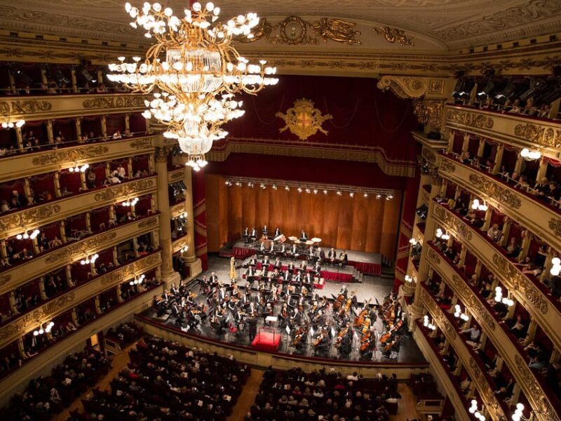 La Scala's Grand History & Architecture: A Guided Tour - La Scalas Grand History & Architecture: A Guided Tour