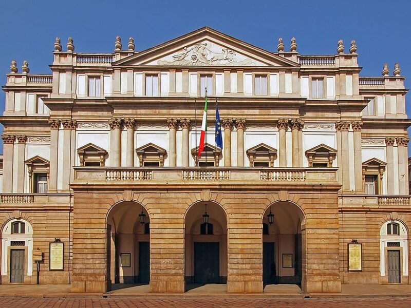 La Scala's Grand History & Architecture: A Guided Tour - Key Points