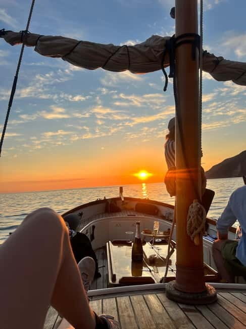 La Spezia: Sunset Boat Tour with Aperitif - Potential Drawbacks and Considerations