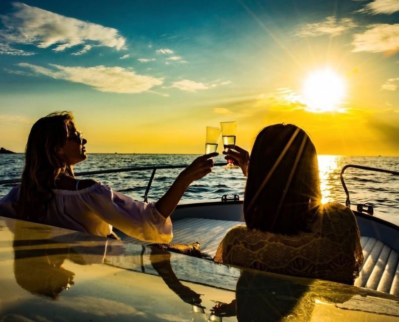 La Spezia: Sunset Boat Tour with Aperitivo and Snacks - Key Points