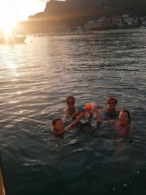 La Spezia:Portovenere & Islands sunset boat trip with dinner - FAQ