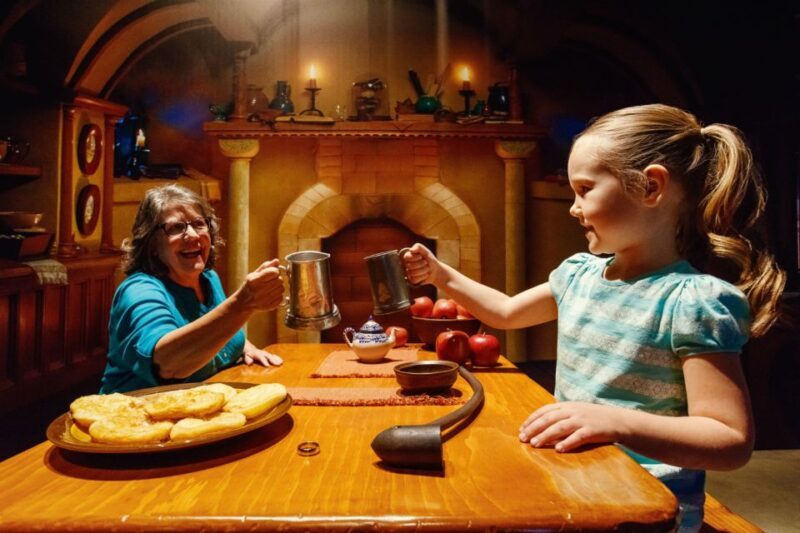 LA: Warner Bros. Studio Tour Hollywood & Bus Tour Package - FAQ