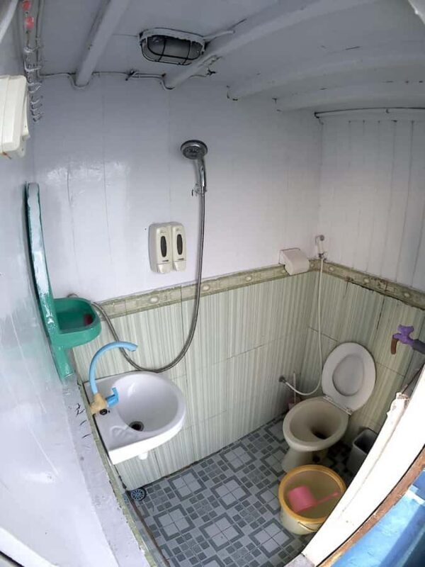 Labuan Bajo: Komodo 2D1N on Qifadjah Overnight Calm Sailing - An Authentic and Relaxing 2D1N Sailing Tour