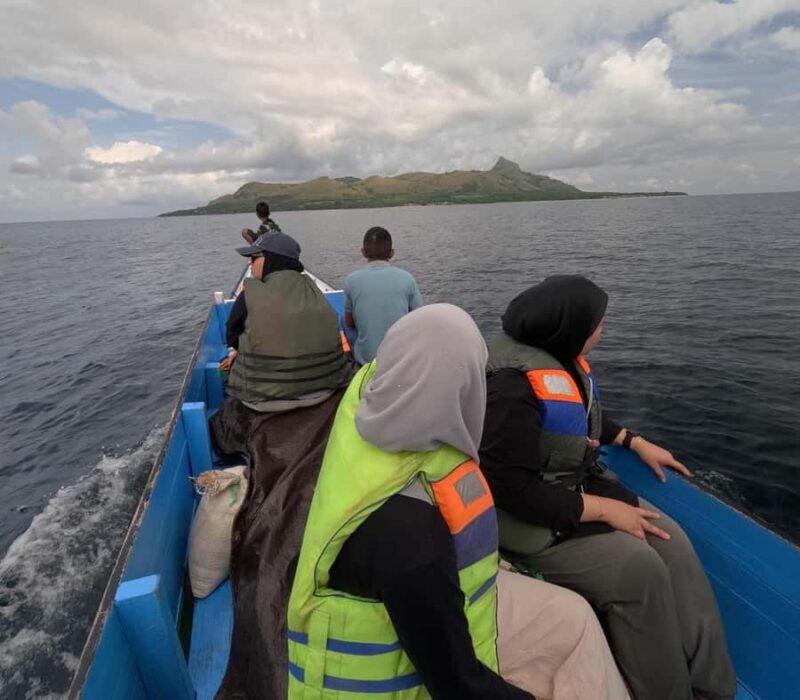 Labuan Bajo: Nuca Molas Day Trip with Lunch & Boat Ride - Key Points