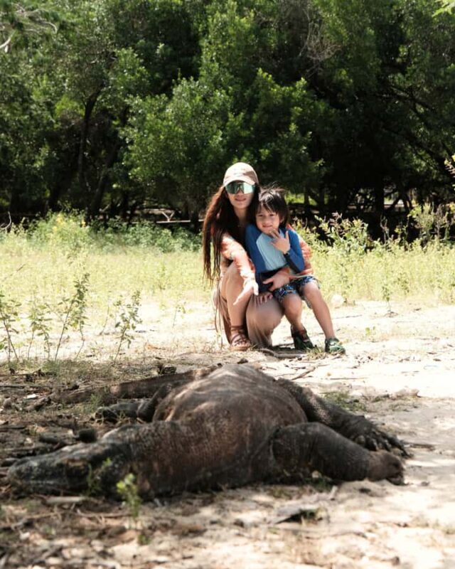 Labuan Bajo: Private Yacht Komodo Islands & Manta Snorkel - Key Points