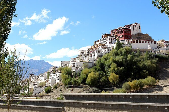 Ladakh 5-Star Premium Tour 7 Days - FAQs