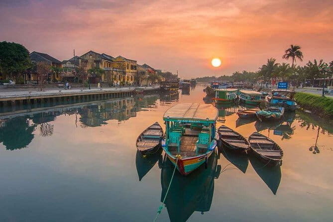 Laddy Buddha Pagoda, Marble Mountain & Hoi An ancietn tow tour - Authenticity and Traveler Experience