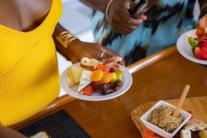 Lady Grace Signature Catamaran Sunset Sail from Ritz-Carlton - FAQ