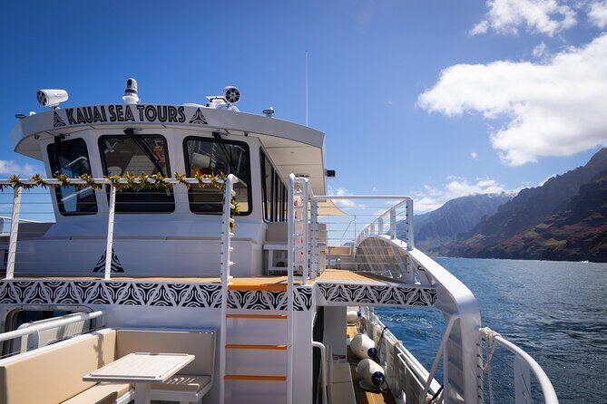 Lady Kailani Luxury Catamaran South Shore Sunset Cruise - Key Points