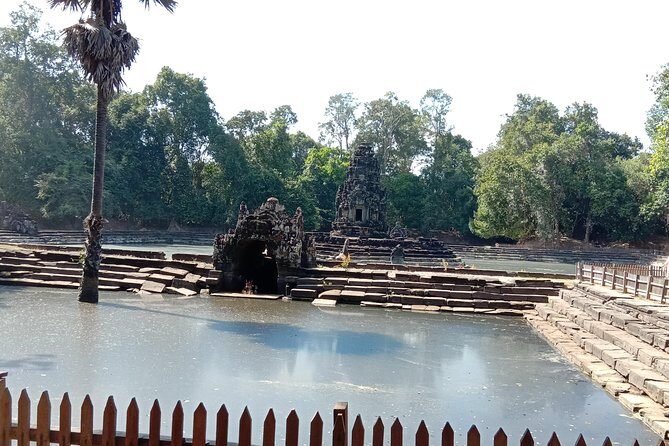 Lady Temple, Grand circuit, Sunset at the Bakeng Mountain - The Sum Up