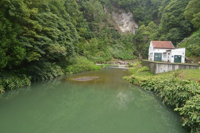 Lagoa do Fogo, Hike Salto do Cabrito and Hotsprings - Logistics and Experience Quality