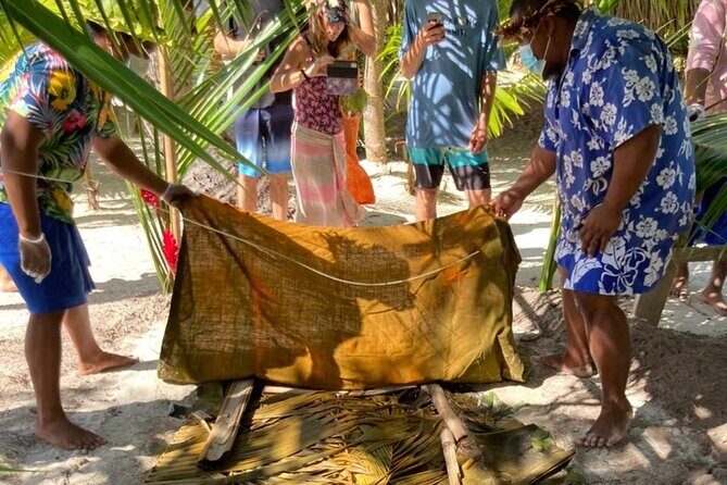Lagoon Snorkeling Tour with Tahitian Oven Lunch in Bora Bora - The Itinerary in Depth