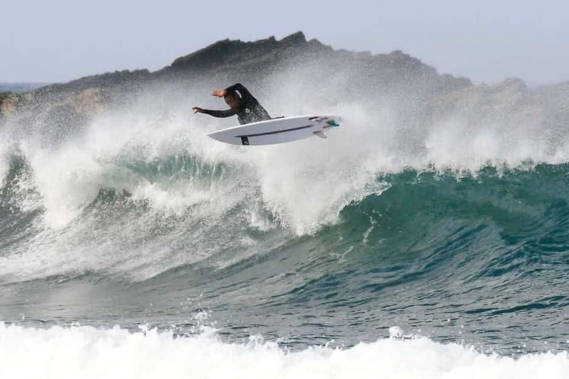 Lagos: group surf lessons for all levels - Key Points