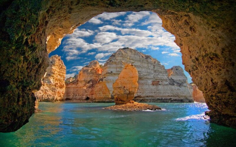 Lagos: Ponta da Piedade Rock Formations Guided Boat Tour - Practical Tips for Travelers