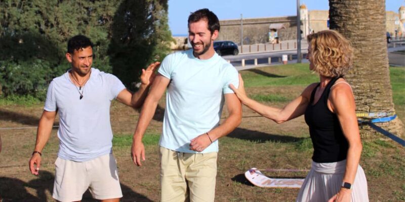 Lagos: Slacklining Made Easy | Yoga & Slacklining - The Sum Up