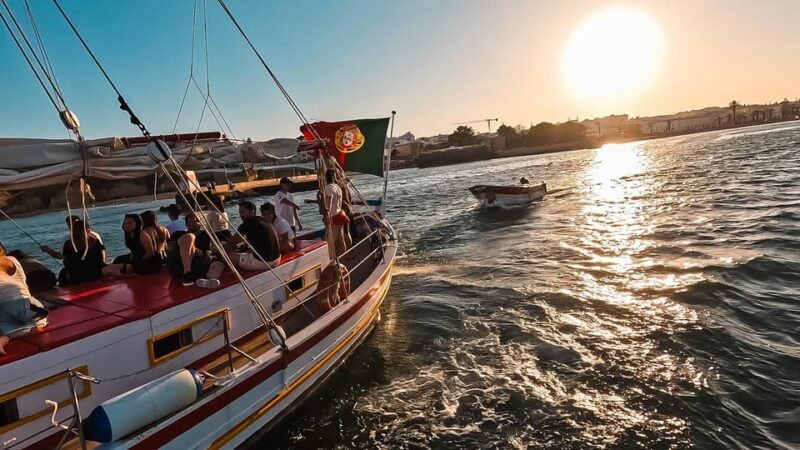 Lagos: Sunset Sail aboard a Traditional Boat with Prosecco - Practical Details and Tips