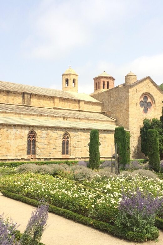 Lagrasse Village & Fontfroide Abbey, Cathar Country. - FAQ