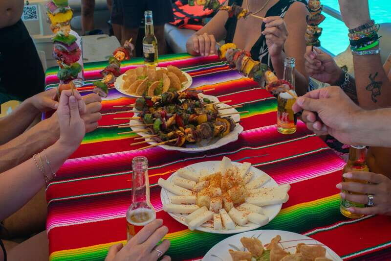 Laguna Grill: 4-hr Private Boat Tour with BBQ and Drinks - FAQ