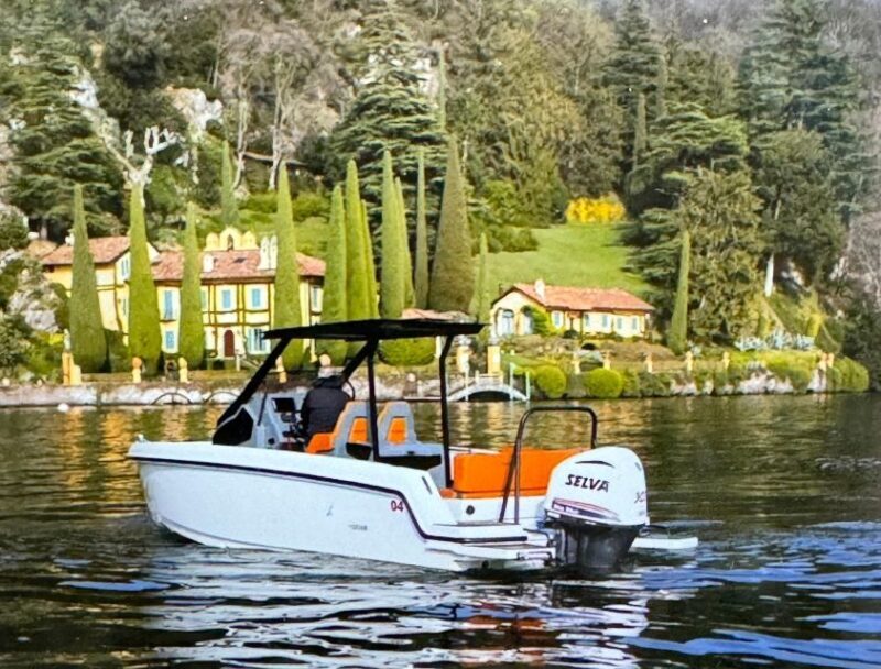 Lake Como: 1 hour private Boat tour with driver - Comfort and Customization on the Water