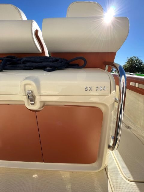Lake Como: Glamour Private Tour 3 hours Invictus boat - Key Points