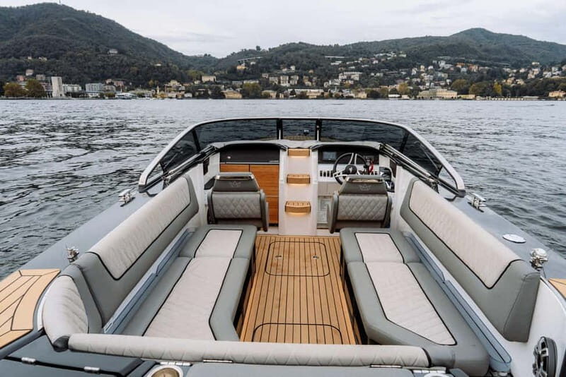 Lake Como: Shared Group or Private Boat Tour - Key Points