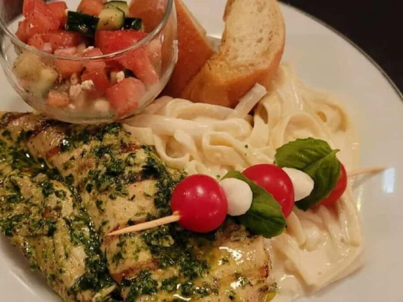 Lake Conroe: Sunset Dinner Cruise with Live Music - Practical Tips for Travelers