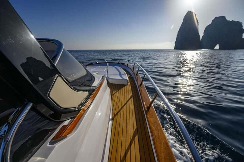Lake Garda: Luxury Boat Tour - Key Points