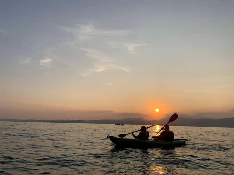 Lake Garda: Sunset Canoeing Tour to Punta San Vigilio - Who Will Love This Tour?