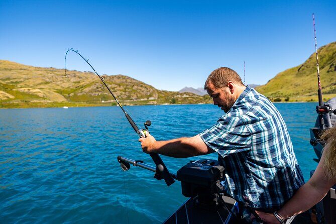 Lake Hwea: 3 hour Fishing Adventure by Boat - An Introduction to the Lake Hwea Fishing Tour