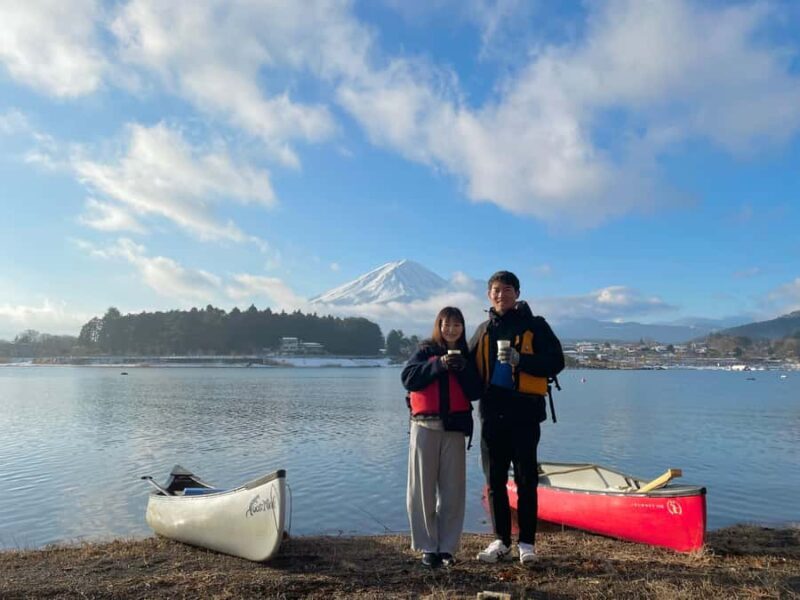 Lake Kawaguchi: Enjoy a canoeing tour without getting wet - An In-Depth Look at the Canoeing Experience