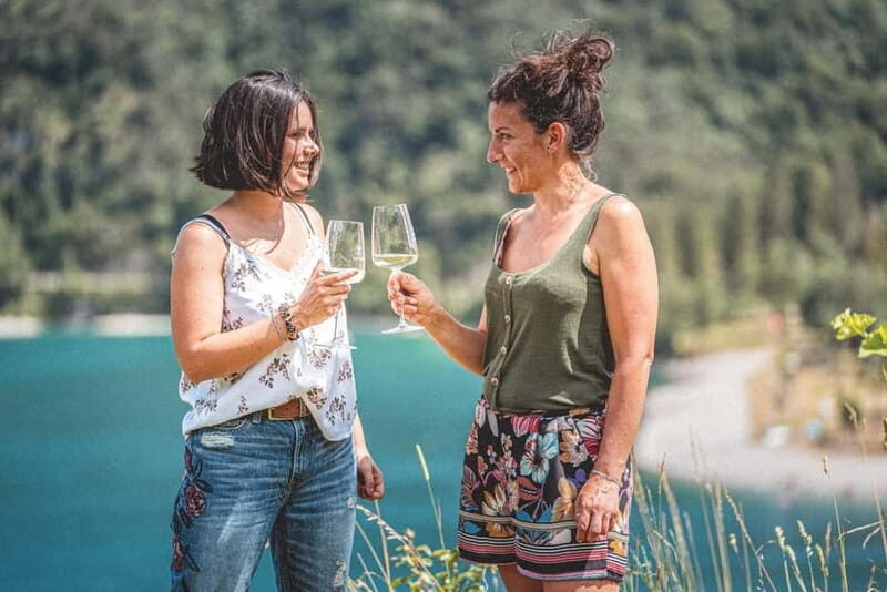 Lake Ledro: wine Pic Nic with stunning Lake View - Lake Ledro: Wine Picnic with Stunning Lake View – An Authentic Taste of Lombardy