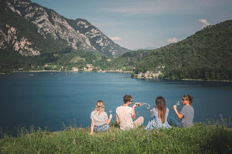 Lake Ledro: wine Pic Nic with stunning Lake View - Key Points