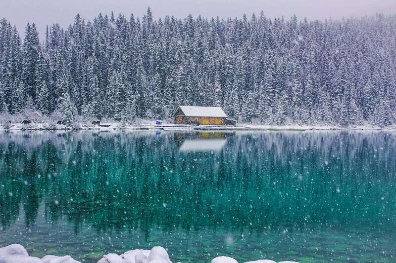 Lake Louise, Peyto Lake, Johnston Canyon & Icefields Parkway - FAQs