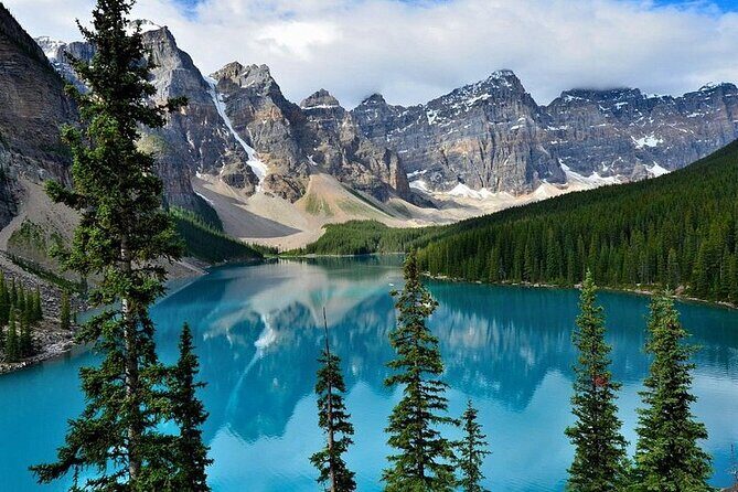 Lake Louise,Moraine Lake,Emerald Lake Day Trip from Banff/Calgary - The Allure of a Guided Canadian Rockies Adventure