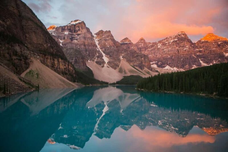 Lake Louise,Moraine,Emerald Lake,Johnston Canyon & BanffTour - Key Points